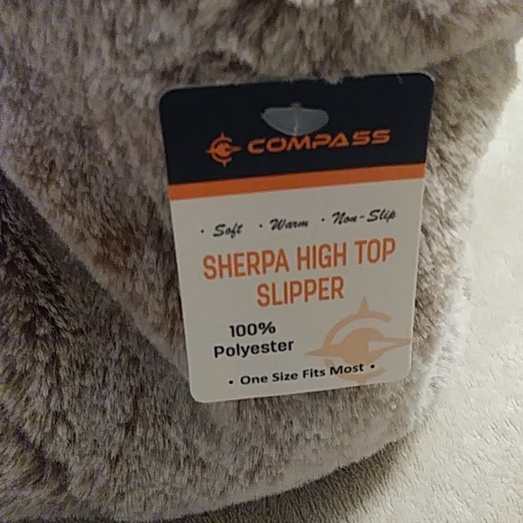 Compass | Shoes | Compass Sherpa High Top Slippers Os 9 | Poshmark